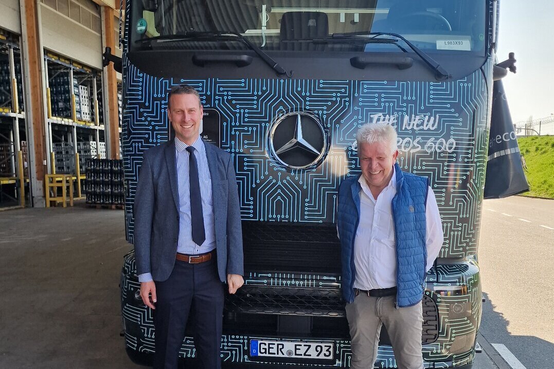 Der neue E-Actros im FRISTO Logistikzentrum in Gernsheim zum Test ...